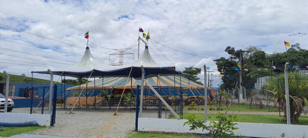 Circo gratuito vai atrair criançada na Praça da Juventude até o final ...